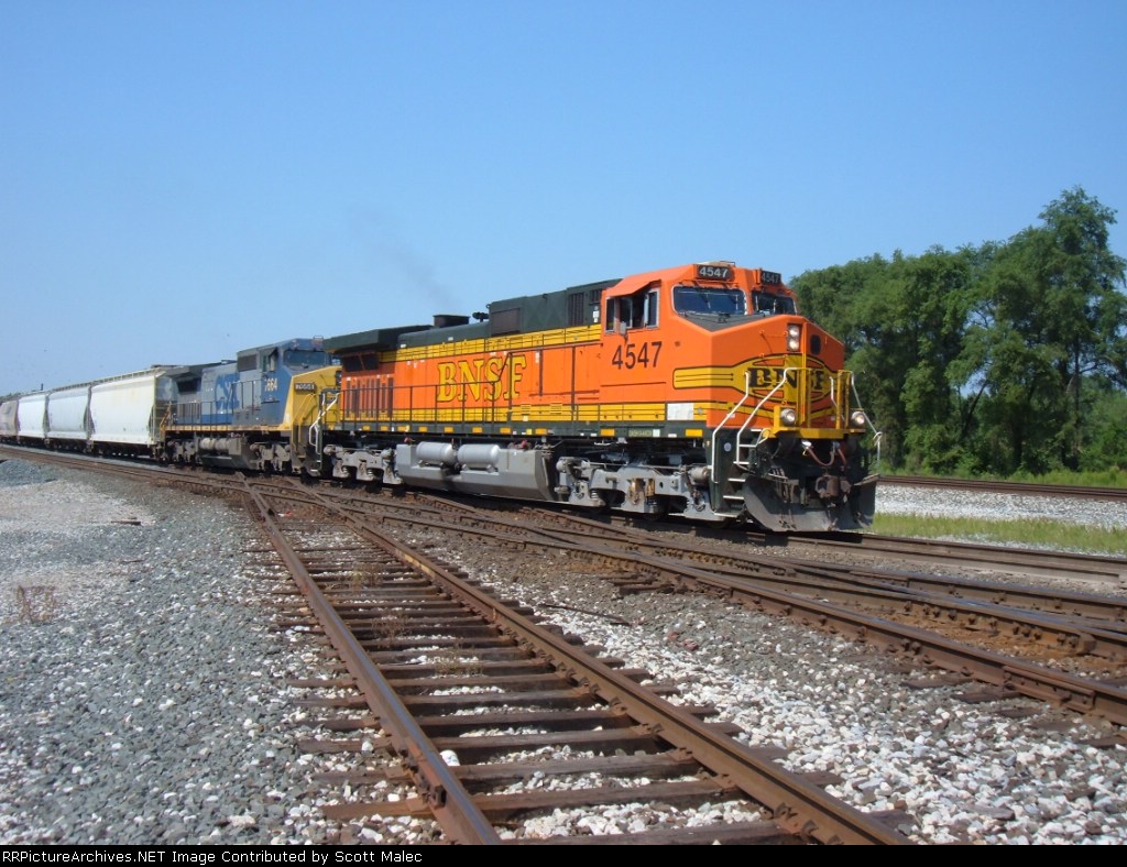 BNSF 4547 & CSX 7664